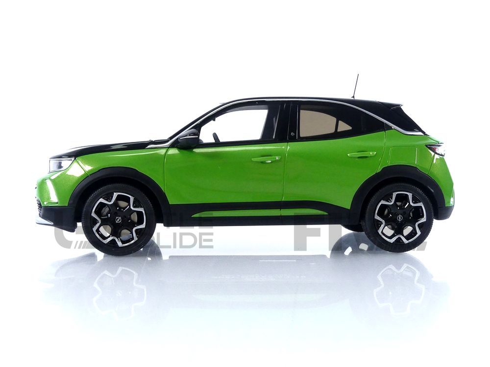 OTTO MOBILE 1/18 – OPEL Mokka-e Línea GS – 2021 - Little Bolide