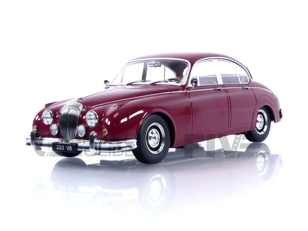 KK SCALE MODELS 1/18 – DAIMLER 250 V8 – 1962 - Little Bolide
