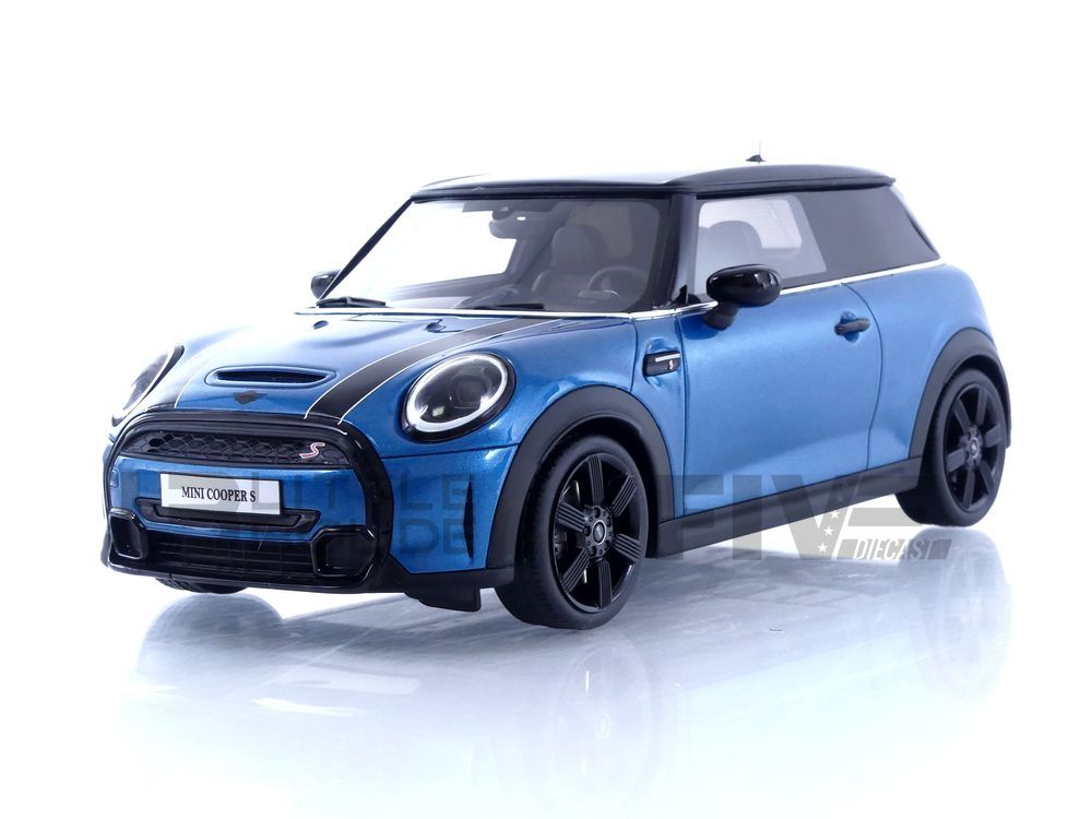 OTTO MOBILE 1/18 – MINI Cooper S – 2021 - Little Bolide